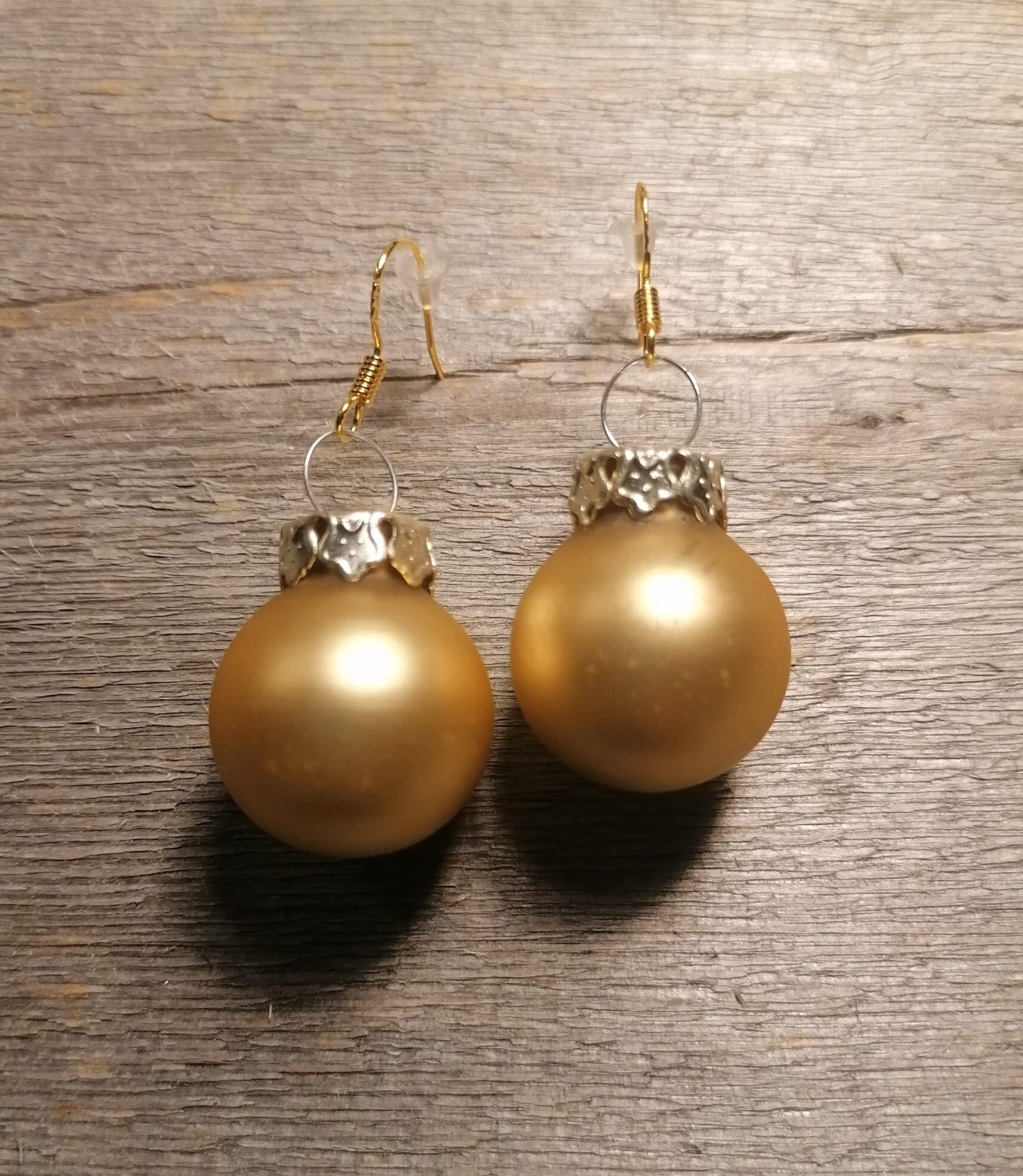 Julekuler i gull - HDESIGN